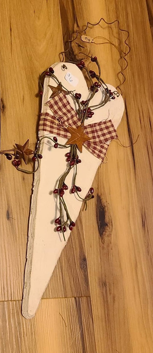 Small White Hanging Hearts – Sinking Valley Country Store